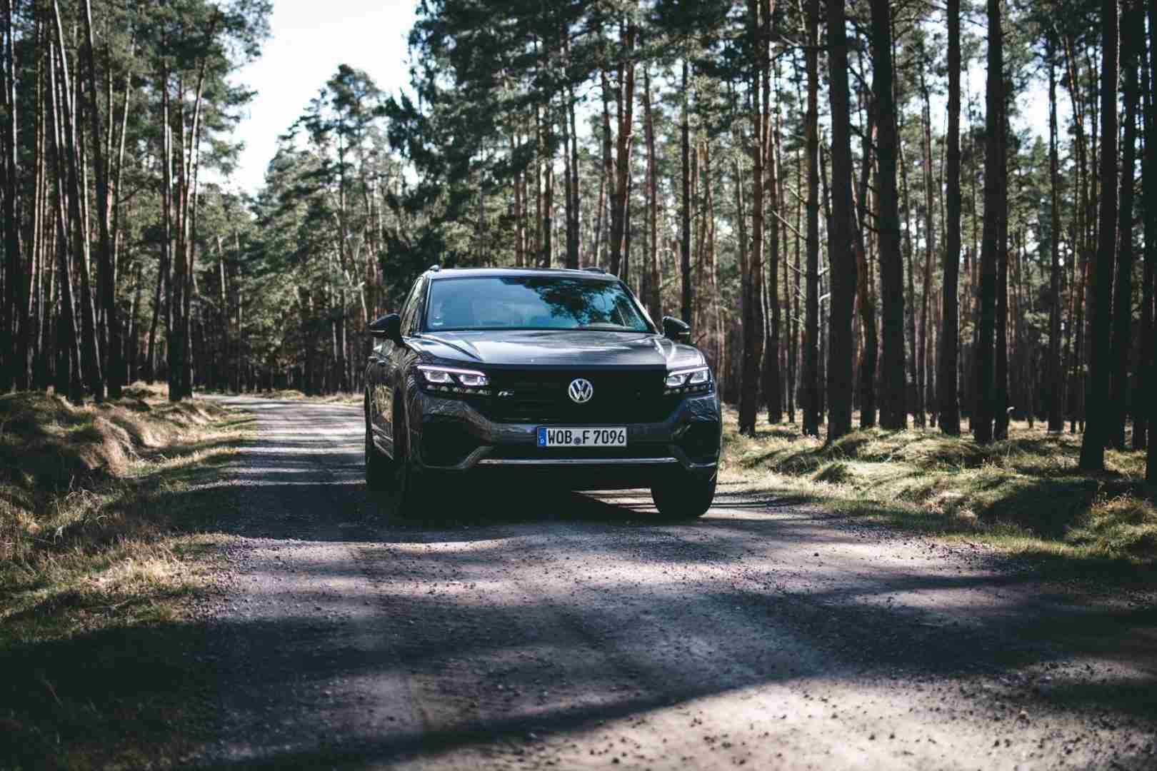 DLHODOBÝ TEST: VW Touareg R-Line - vlajková loď | PodlahaNews.sk