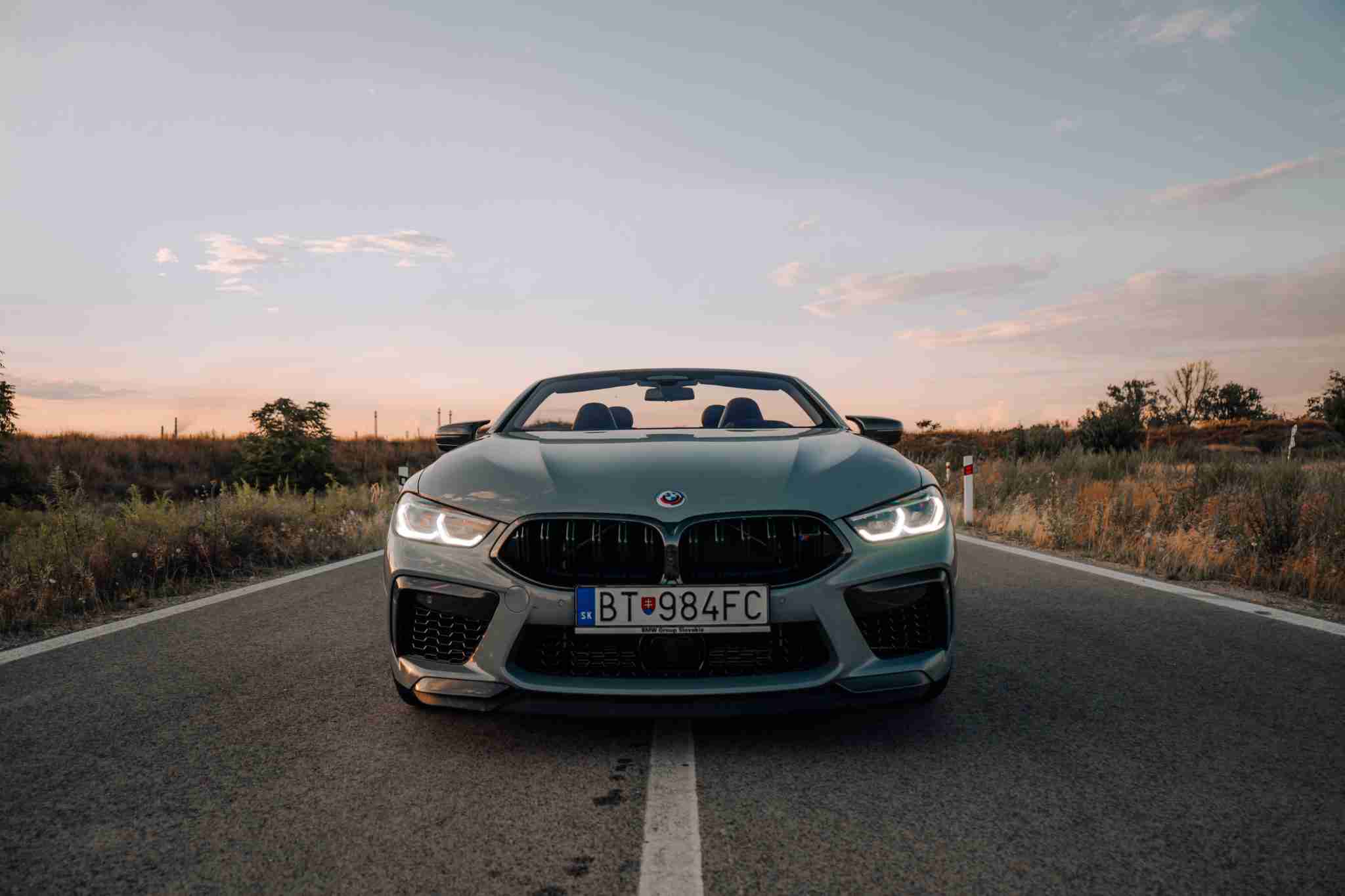 TEST: BMW M8 Competition Cabrio - vrchol luxusu a výkonu | PodlahaNews.sk