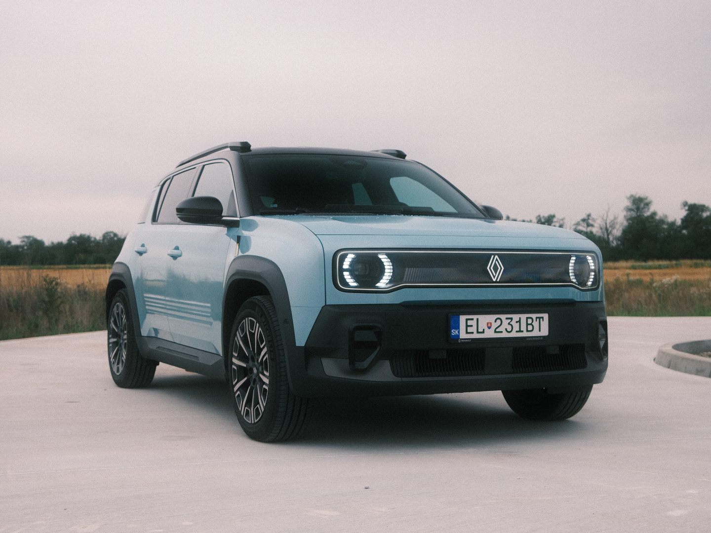 Renault 4 – retro ikona s moderným srdcom | PodlahaNews.sk